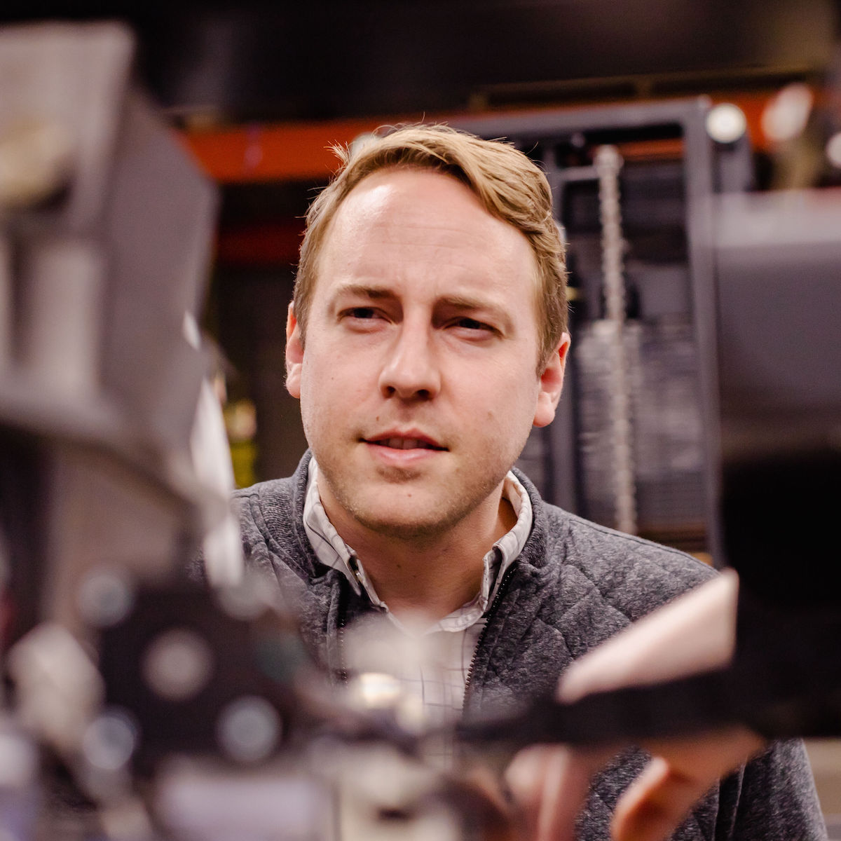 How Free Samples Trigger Curiosity and Drive Brand Loyalty